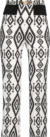 Elisabetta Franchi HOSEN & R&Ouml;CKE - Hosen auf YOOX.COM