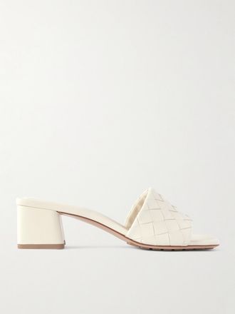 Bottega Veneta Mules En Cuir Intrecciato Riva - Blanc cassé