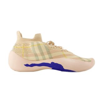 Burberry Womens Neptune Sneaker Beige Synthetic