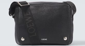 Loewe Messenger Bag Pebble Medium aus Leder