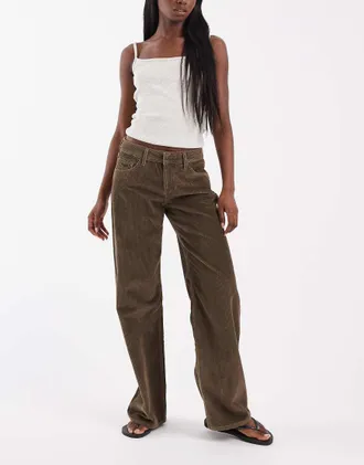 Levi's pantalon large en velours c&ocirc;tel&eacute; marron