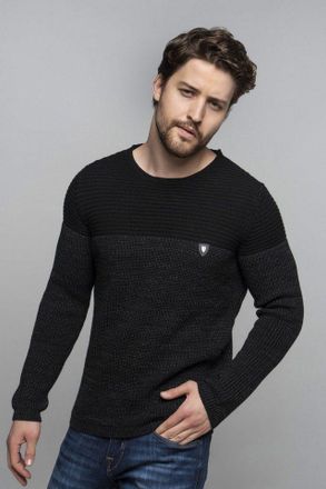 Carisma Rundhalspullover mit Logopatch