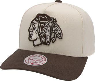 Mitchell & Ness NHL Fashion Basic 2T Pro Snapback Basecap - Chicago Blackhawks, Creme