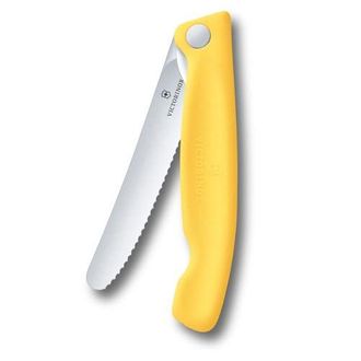 Victorinox by Swiss Army Swiss Classic Couteau de pique-nique pliable pour les randonn&eacute;es, fruits, l&eacute;gumes, petits pains, saucisses, &agrave; lame crant&eacute;e, extra-tranchante, Jaune