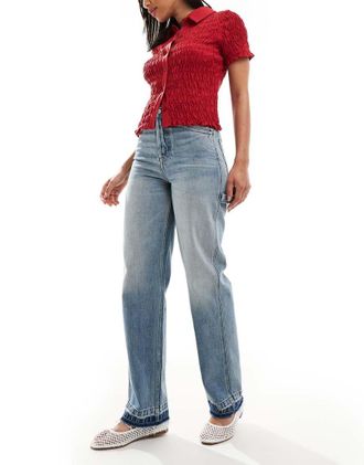 Tommy Jeans Layla - Gerade, schmal geschnittene Jeans in verwaschenem Blau mit hohem Bund