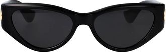 Valentino Garavani VLogo Cat-Eye Sonnenbrille - - Accessories - Damen - Schwarzk - 54 MM