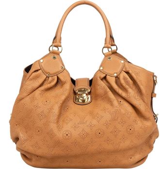 Louis Vuitton Crossbody Bags - Louis Vuitton Leather Monogram Mahina Shoulder Bag - Gr. unisize - in Braun - f&uuml;r Damen