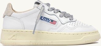 Autry BASKETS MEDALIST KIDS LOW EN CUIR BLANC ET ARGENT