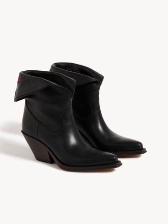 Chlo&eacute; Boots - Black