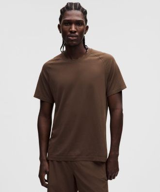 lululemon Metal Vent Tech T-Shirt f&uuml;r M&auml;nner - Gr&ouml;&szlig;e 2XL in Walnut Crunch