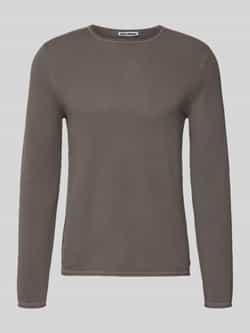 Review Basic Strickpullover mit Rundhalsausschnitt und Rollkanten