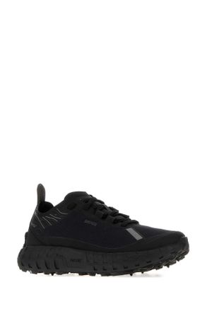 Norda Canvas Low-Top Sneakers - Black