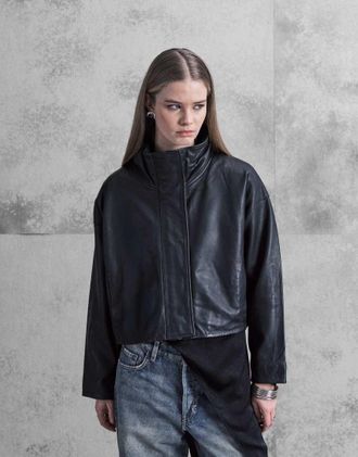 AllSaints Ryder - Locker geschnittene Lederjacke in Schwarz mit Stehkragen