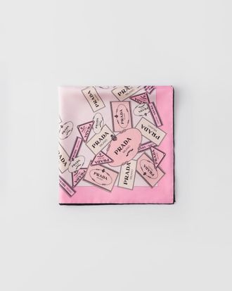 Prada Schal aus Seidentwill mit Print, 55 x 55