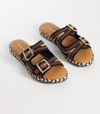 Azalea Wang Azalea Wang - Pacorro - Flache Sandalen in Schwarz und Braun mit gewebtem Design