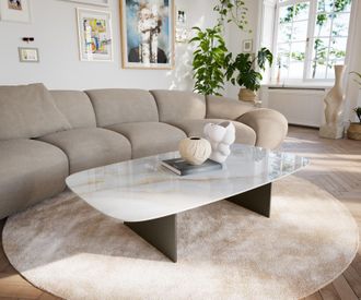 DELIFE Couchtisch Edge Boot 135x80 cm Keramik Onyx Pearl Salto Metall Effektfinish Titan, Couchtische