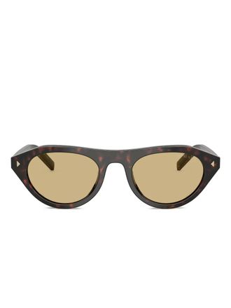 Prada lunettes de soleil à monture papillon - Marron
