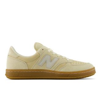 New Balance Unisex T500 in Beige/Wei&szlig;, Leder, Gr&ouml;&szlig;e 38.5