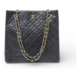 Chanel Crossbody Bags - VINTAGE CHANEL QUILTED SCHWARZE LEDER SHOPPING HAN - Gr. unisize - in Schwarz - f&uuml;r Damen