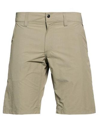 Hagl&ouml;fs BAS - Shorts et bermudas sur YOOX.COM