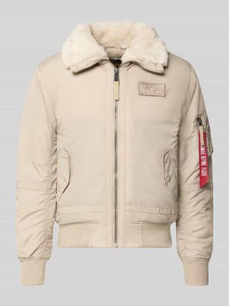 Alpha Industries Bomberjacke mit Label-Patch und Kentkragen
