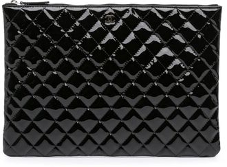 Chanel Clutches - Large Quilted Patent O Case Clutch - Gr. unisize - in Schwarz - f&uuml;r Damen