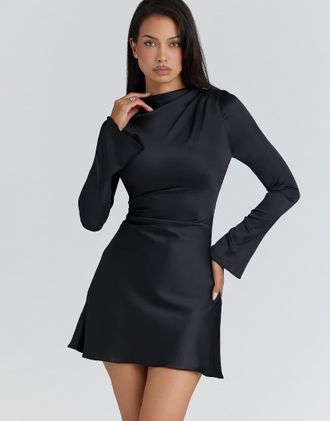 House of CB Lulu robe courte en satin &agrave; manches longues noire