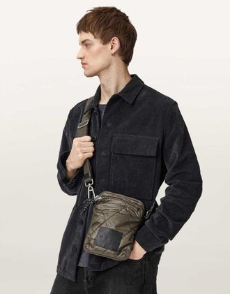 AllSaints Haven - Gesteppte Beuteltasche in Grün