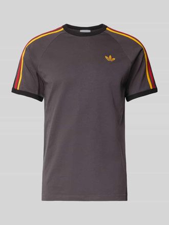 adidas Originals T-Shirt mit Label-Stitching