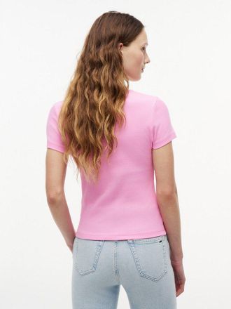 Tommy Jeans Kurzarmshirt TJW SLIM BADGE RIB TEE mit gerippter Struktur
