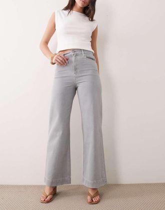 Calvin Klein Jeans Ribcage - Denim-Jeans in sanftem Grau mit weitem Bein