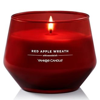Yankee Candle Company Studio Duftkerze, Mittelgroße Kerze Red Apple Wreath, Lang brennende Kerzen: 35-50 Stunden, Stilvoll designtes Glas mit rotem Wachs, Perfekte Geschenk