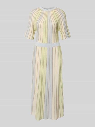 s.Oliver Black Label Tailliertes Strickkleid aus Viskose-Mix