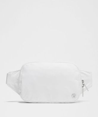 lululemon Everywhere G&uuml;rteltasche Gro&szlig; 2 L - Gr&ouml;&szlig;e 2 l in White