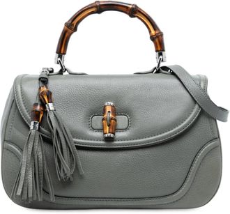 Gucci Hobo Bags - Large Pebbled Calfskin New Bamboo Top Handle Bag - Gr. unisize - in Grau - f&uuml;r Damen