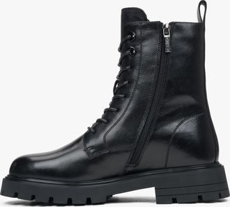 Estro & Luminara Schn&uuml;rstiefelette 4366-7