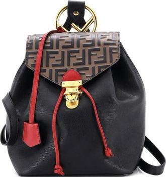 Fendi Drawstring Flap Leather with Zucca Embossed Detail Small backpack - Schwarz