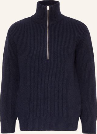 Closed Closed Troyer blau