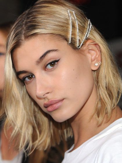 Glow to-go: Das sind die besten Highlighter-Sticks, von Luxus bis Budget