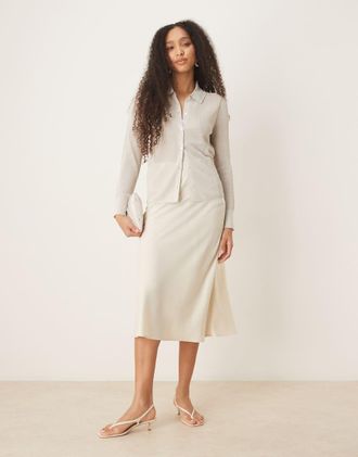 Vero Moda Jupe mi-longue en satin - Crème bouleau-Blanc