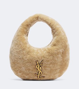 Saint Laurent Henkeltasche Icarino aus Shearling