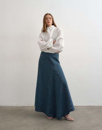 Topshop Jupe longue en jean &agrave; taille basse asym&eacute;trique - Bleu gris