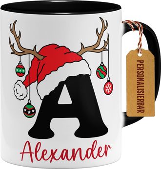 OM3 Personalisierte Weihnachtstasse mit Buchstaben & Name - Individuelle Kaffee-Tasse mit eigenem Namen - Rentier - Keramik Becher - 325ml - Beidseitig Be