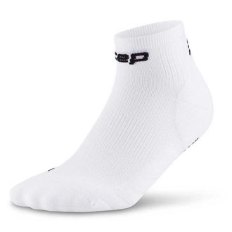 CEP Kurze Laufsocken mit Kompression f&uuml;r Damen, Core 5.0 Low Cut, Gr&ouml;&szlig;e III/M / 37-40, wei&szlig;