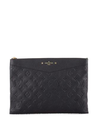 Louis Vuitton pochette Daily Monogram Empreinte en cuir - Noir