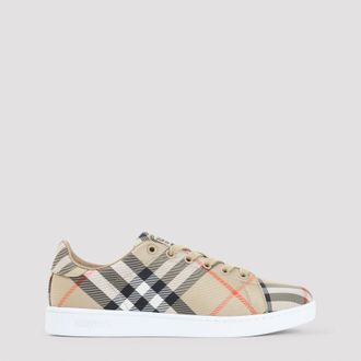 Burberry Baskets &agrave; carreaux