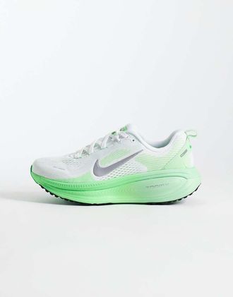 Nike Vomero 18 - Baskets - Blanc et vert