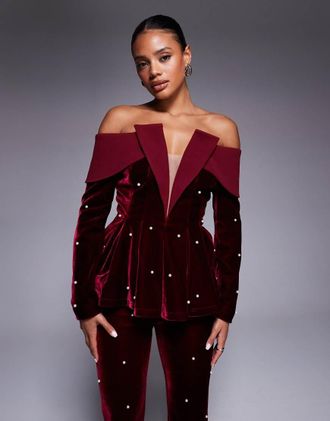 Asos Top style blazer structuré densemble en velours à épaules dénudées et détails perles - Baie-Rouge