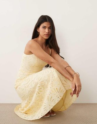 Forever New Midi-Skaterkleid in Zitronengelb mit Camisole-Tr&auml;gern, Korsettdetail und Lochstickerei