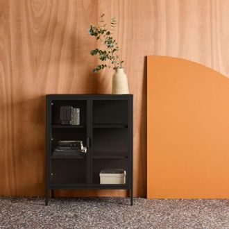 Sweeek Armoire vitrine acier et verre tremp&eacute; 2 portes 80cm noir - Arkansas